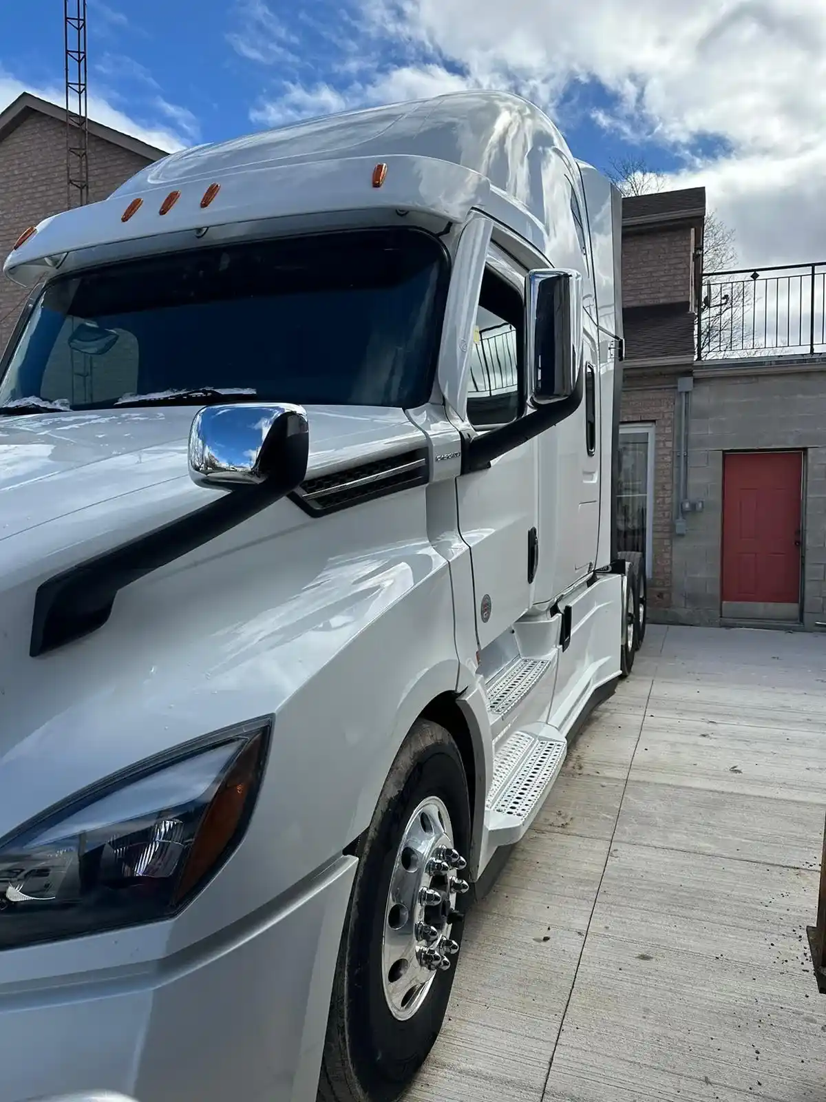 2024 Freightliner Cascadia - Diamond Truck Sales